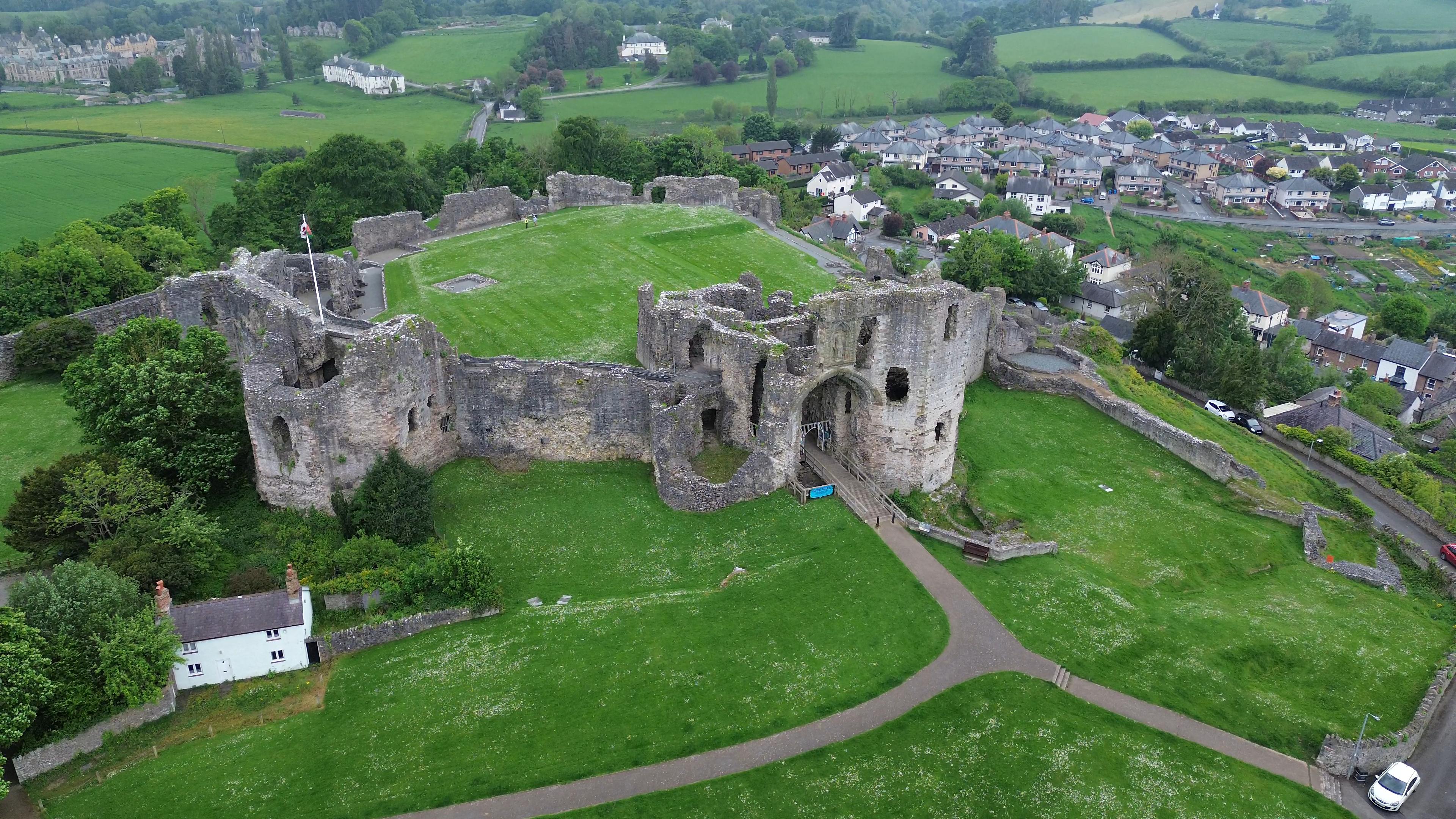 Denbigh Castle, Wales – Pinned on Places